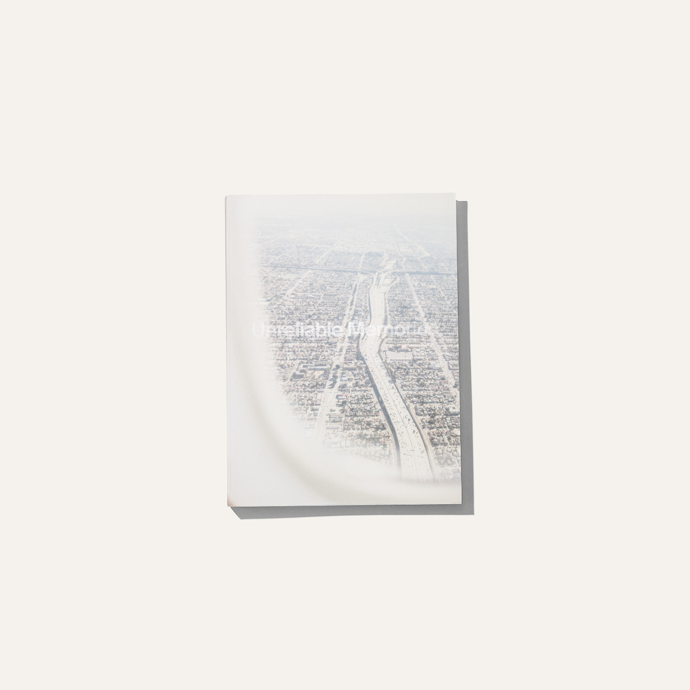 Unreliable Memories / Compartment. | 撮影・展示用小道具・小物・雑貨レンタル